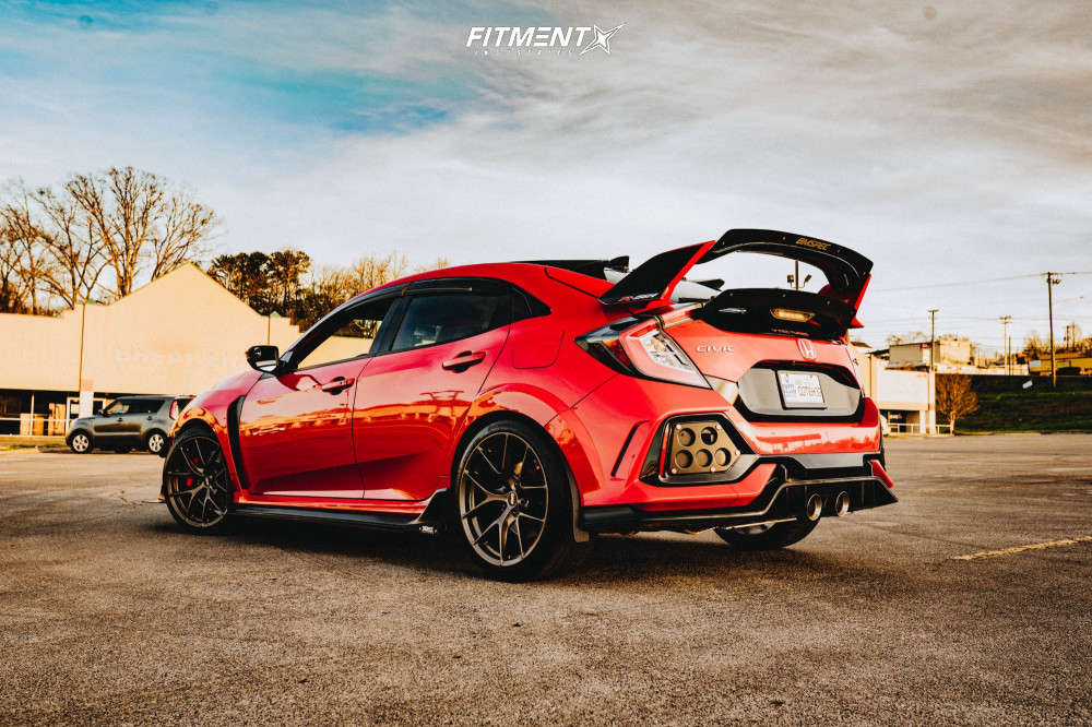 2018 Honda Civic Type R with 19x9.5 ESR Rf2 and Continental 255x35 on ...