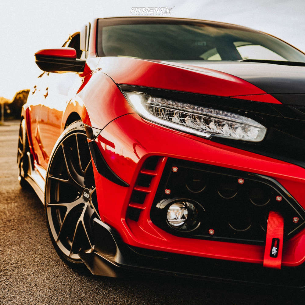 2018 Honda Civic Type R with 19x9.5 ESR Rf2 and Continental 255x35 on ...
