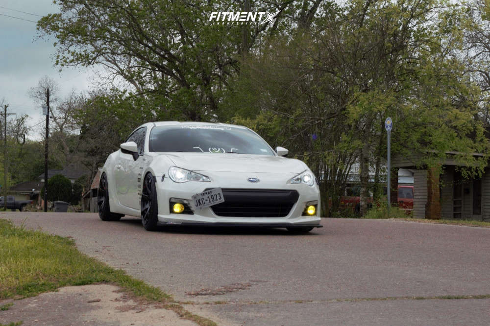 2014 Subaru BRZ Base with 18x9 Cosmis Racing Mr7 and Federal 225x40 on ...