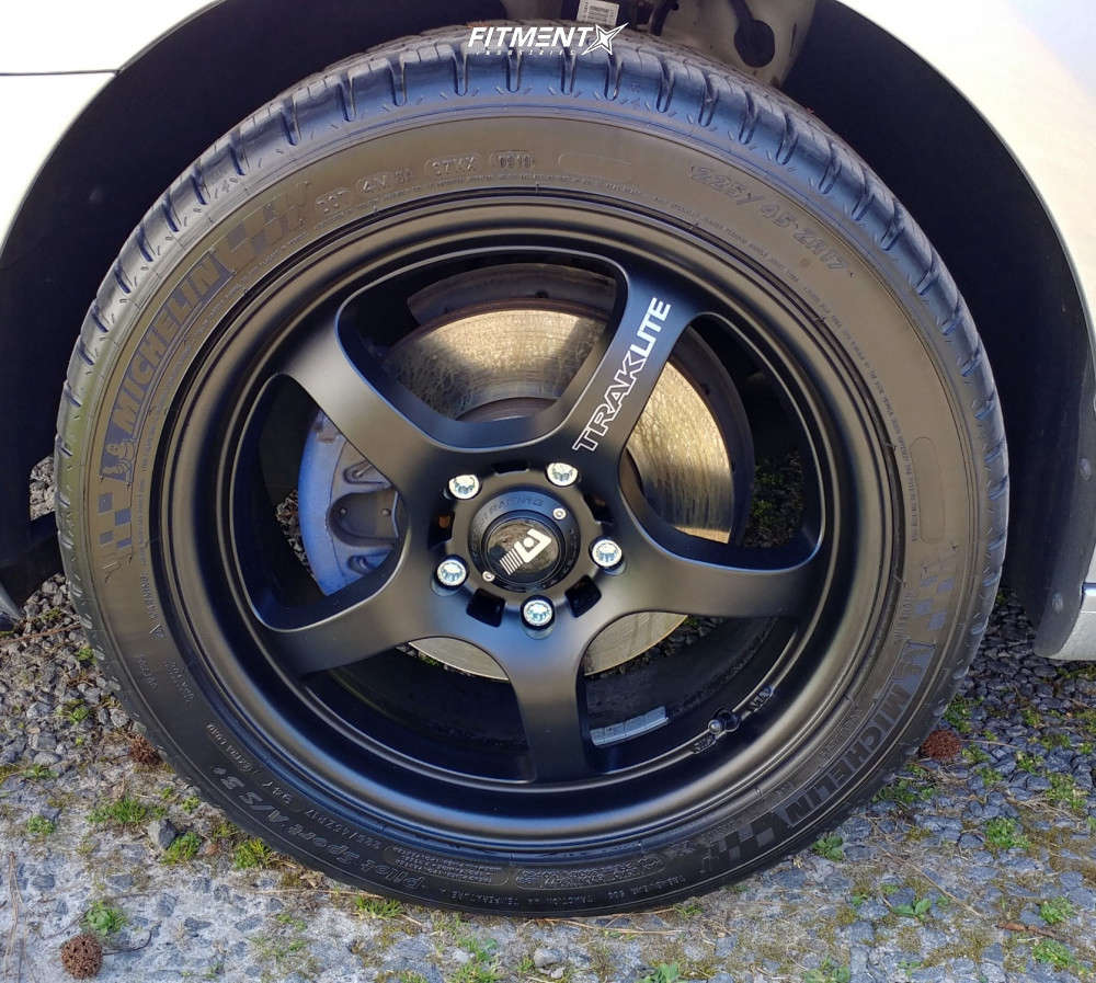 2011 Volkswagen Golf Base with 17x7 Motegi Mr131 and Michelin 225x45 on ...