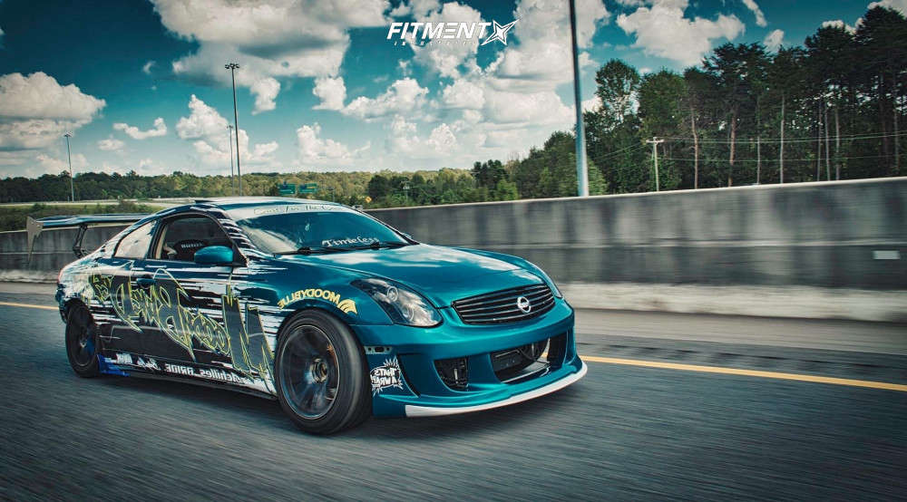 2003 INFINITI G35 Base with 18x10.5 Cosmis Racing Mrii and Achilles ...