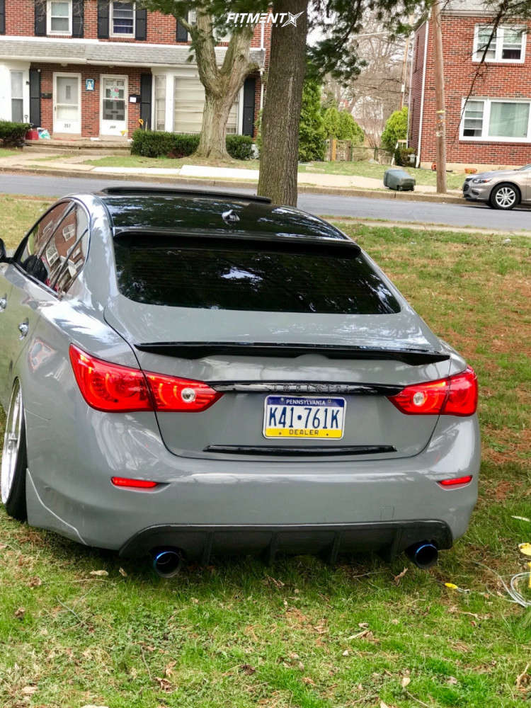2016 INFINITI Q50 Premium with 19x10.5 GMR Vss-1 and Falken 255x35 on ...