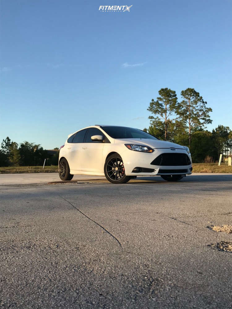 2014 Ford Focus ST with 18x9.5 TSW Bathurst and Hankook 235x40 on Stock ...