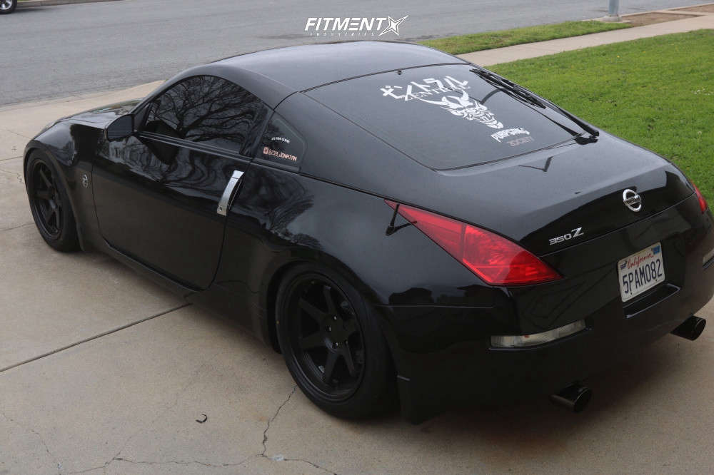 2005 Nissan 350Z Base with 18x9.5 Varrstoen Es2 and Federal 265x40 on ...