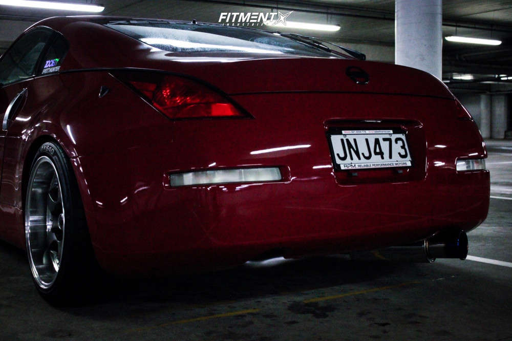 2004 Nissan 350Z 2dr Coupe (3.5L 6cyl 6M) with 18x9 Wolf S1P and ...