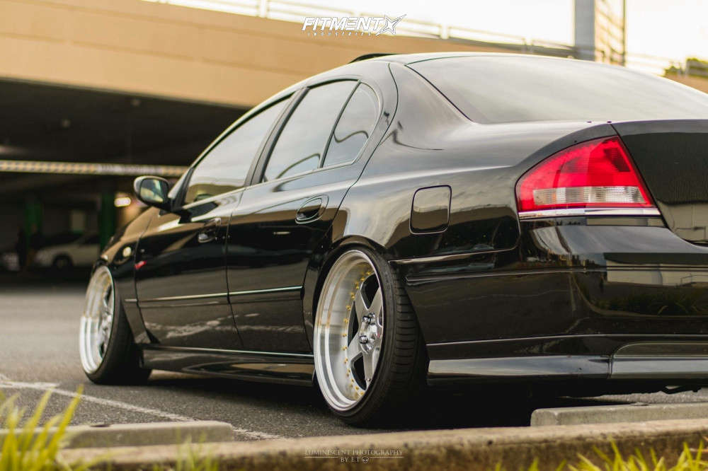 2004 Ford Falcon XR6 Base with 19x9.5 Rotiform Roc and Sailun 235x35 on ...