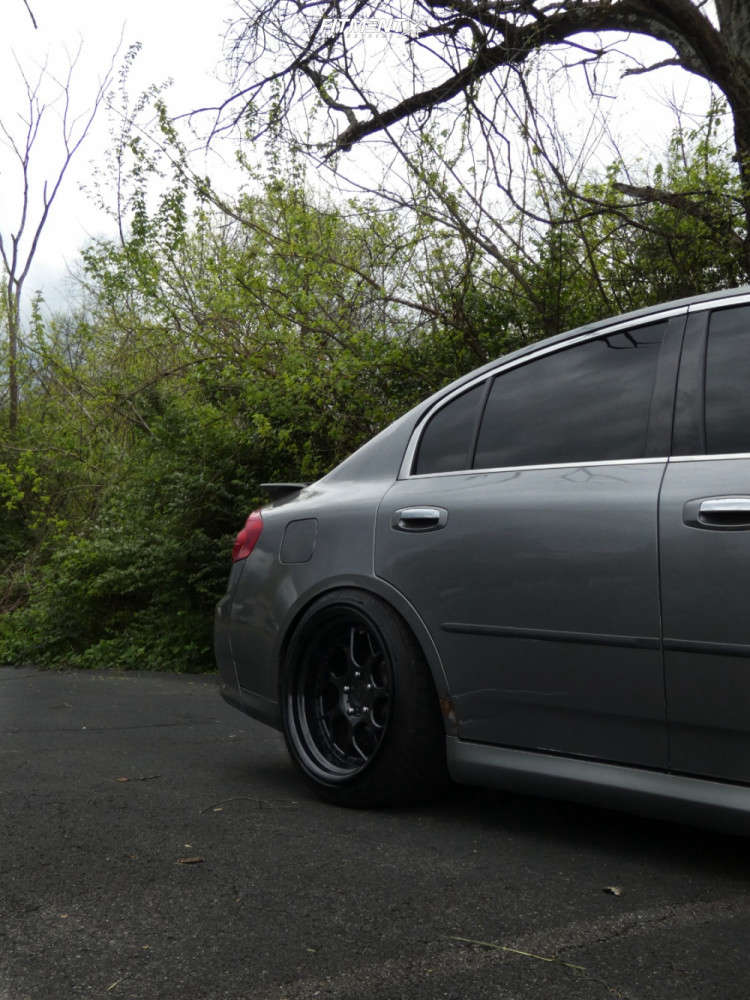2005 INFINITI G35 Base with 18x9.5 Aodhan Ds01 and Federal 245x45 on ...