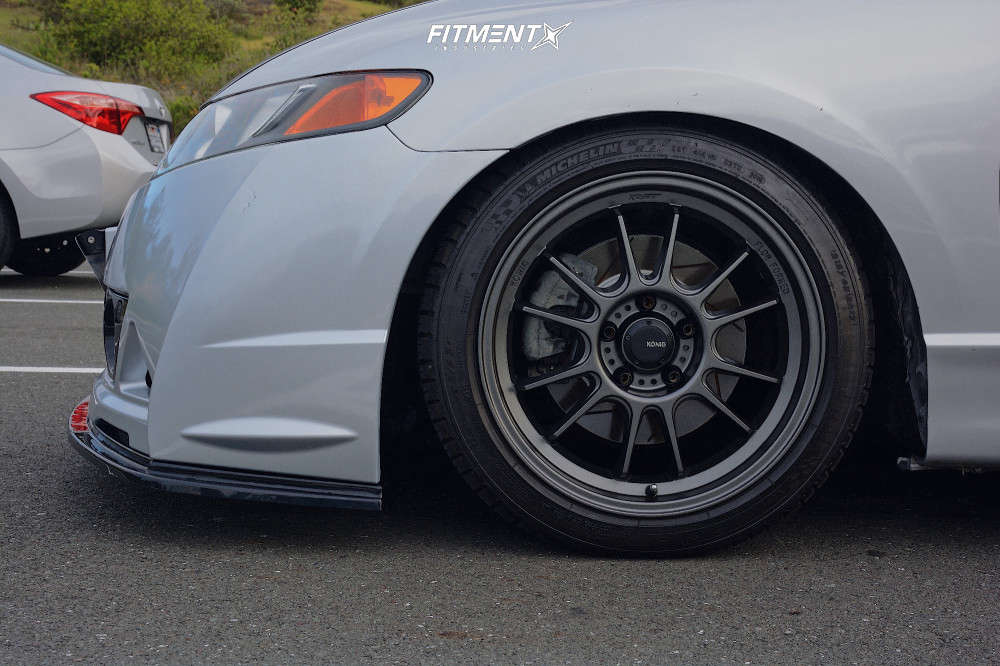 2007 Honda Civic Si 4dr Sedan (2.0L 4cyl 6M) with 17x8 Konig Hypergram ...