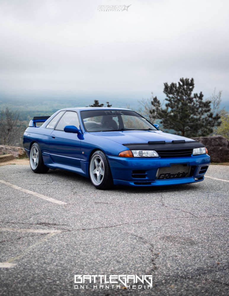 1991 Nissan Skyline R32 Base with 17x9.5 Motegi Mr137 and Riken 225x45 ...