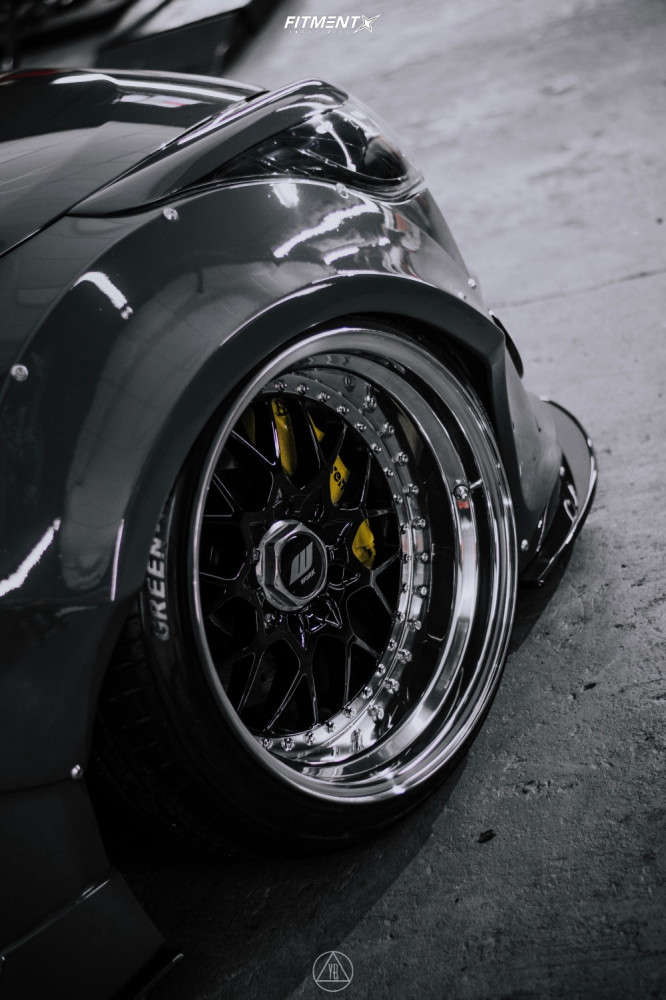 2013 Hyundai Veloster Base with 18x11 Work Vs Xx and Achilles 225x35 on ...