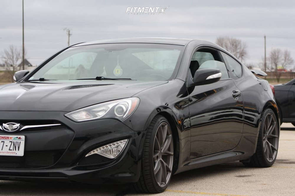 2013 Hyundai Genesis Coupe 3.8 Track with 19x8.5 Niche Misano and ...