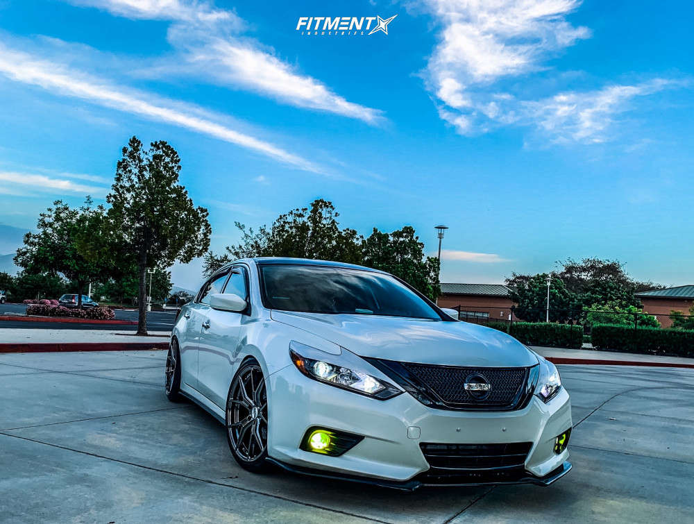 2017 Nissan Altima SR with 20x8.5 STR Flow Forged STR 907 and Toyo ...