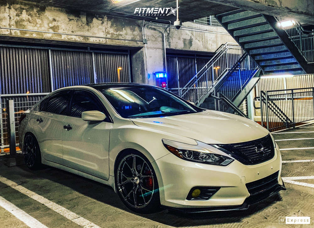 2017 Nissan Altima SR with 20x8.5 STR Flow Forged STR 907 and Toyo ...