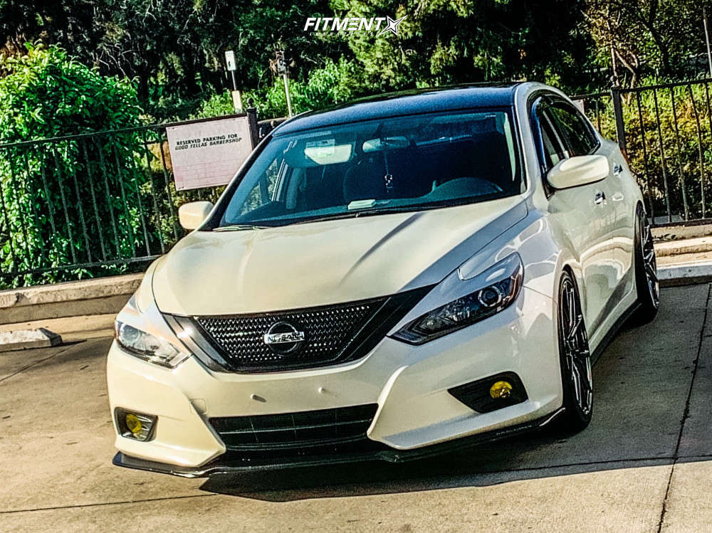 2017 Nissan Altima SR with 20x8.5 STR Flow Forged STR 907 and Toyo ...