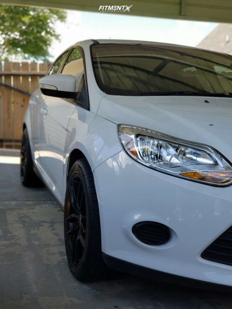 2014 Ford Focus SE with 17x8 Niche Vosso and Nitto 235x45 on Stock ...