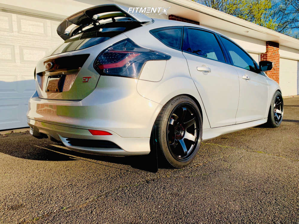 2014 Ford Focus ST with 18x9.5 Rota Grid and Continental 235x40 on ...