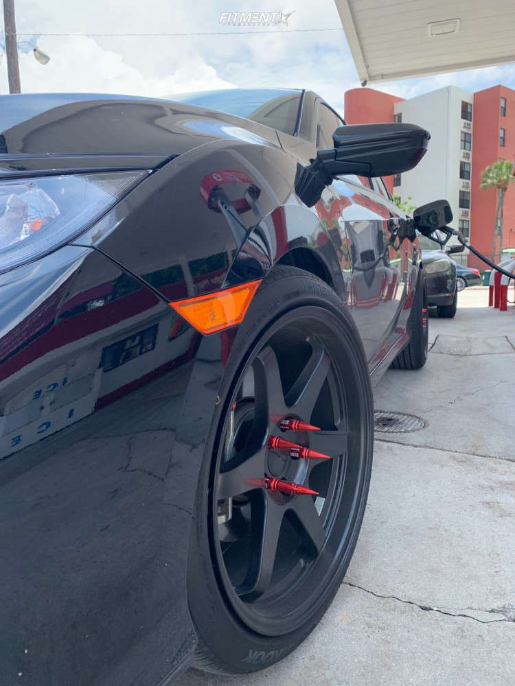 2018 Honda Civic Si with 19x9.5 Varrstoen ES2 and Hankook 245x35 on ...