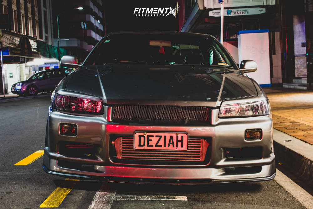 2000 Nissan Skyline R34 Base with 18x9 Work Meister S1 3P and Evergreen ...