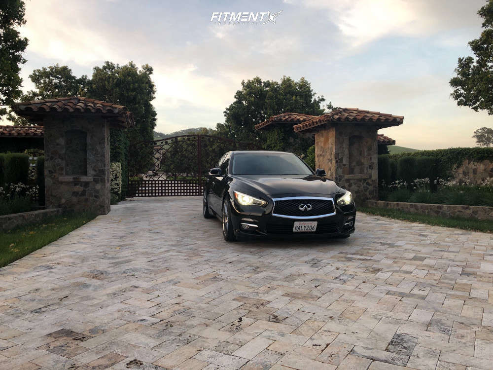 2015 INFINITI Q50 Premium with 19x8.5 ESR RF2 and Kumho 245x40 on Air ...