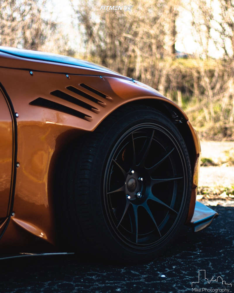 2004 Nissan 350Z Touring with 19x10.5 ESR Sr13 and Radar 275x35 on ...