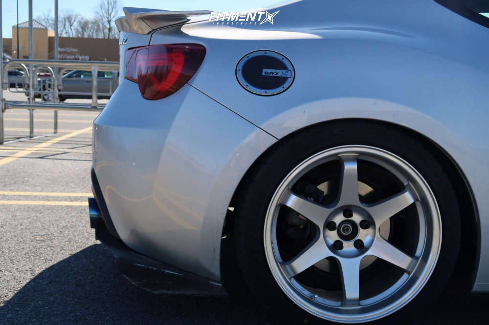 2014 Subaru BRZ Limited with 18x9.5 Varrstoen Es2 and Federal 235x40 on ...