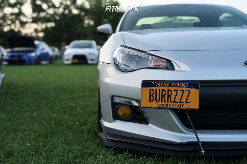 2014 Subaru BRZ Limited with 18x9.5 Varrstoen Es2 and Federal 235x40 on Coilovers | 685440 ...