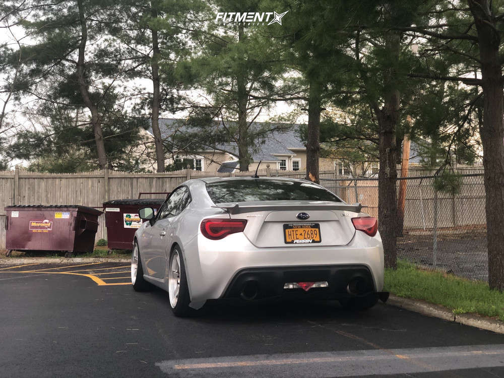 2014 Subaru BRZ Limited with 18x9.5 Varrstoen Es2 and Federal 235x40 on ...