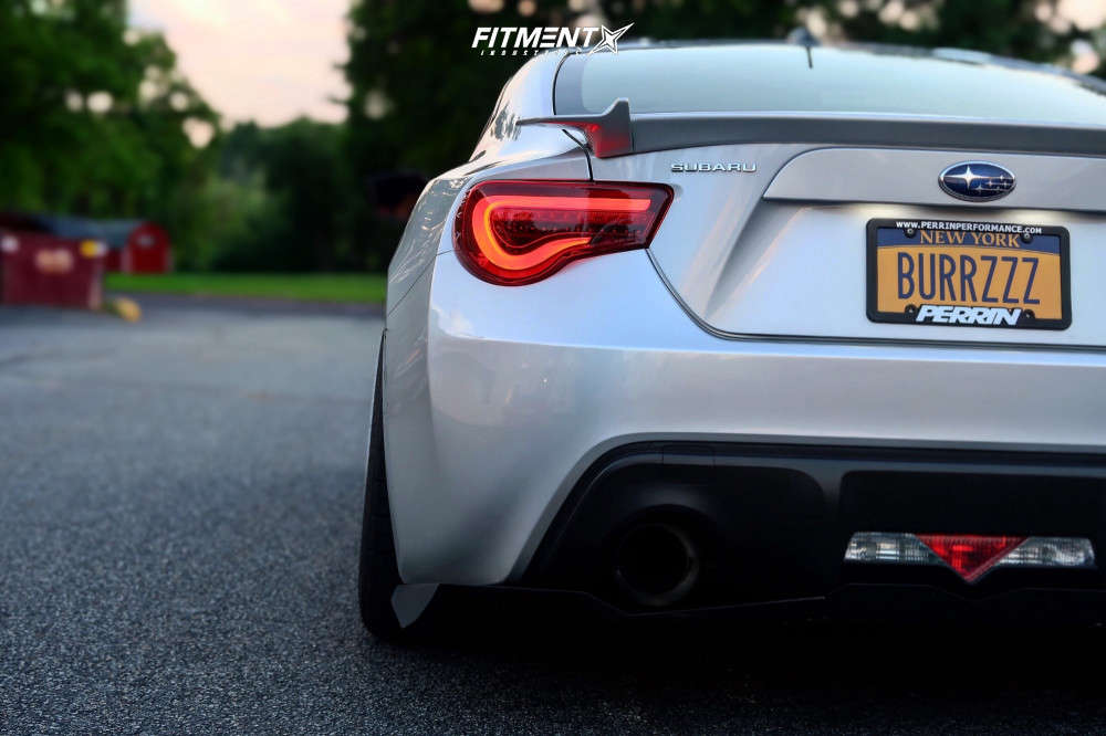 2014 Subaru BRZ Limited with 18x9.5 Varrstoen Es2 and Federal 235x40 on ...
