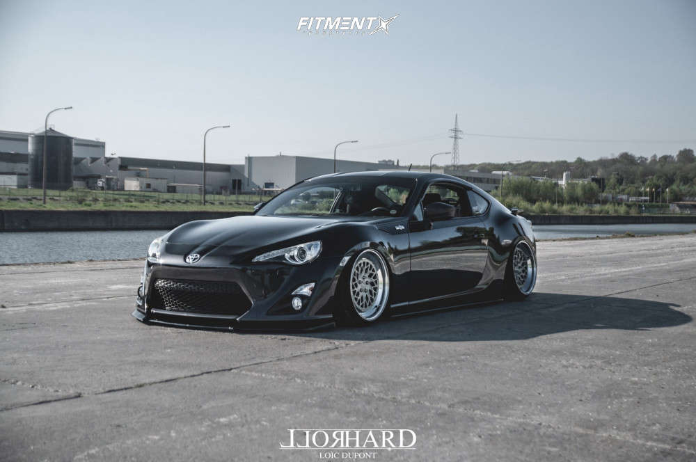 2013 Toyota 86 Base with 18x9 Damnraw and Accelera 205x35 on Air ...