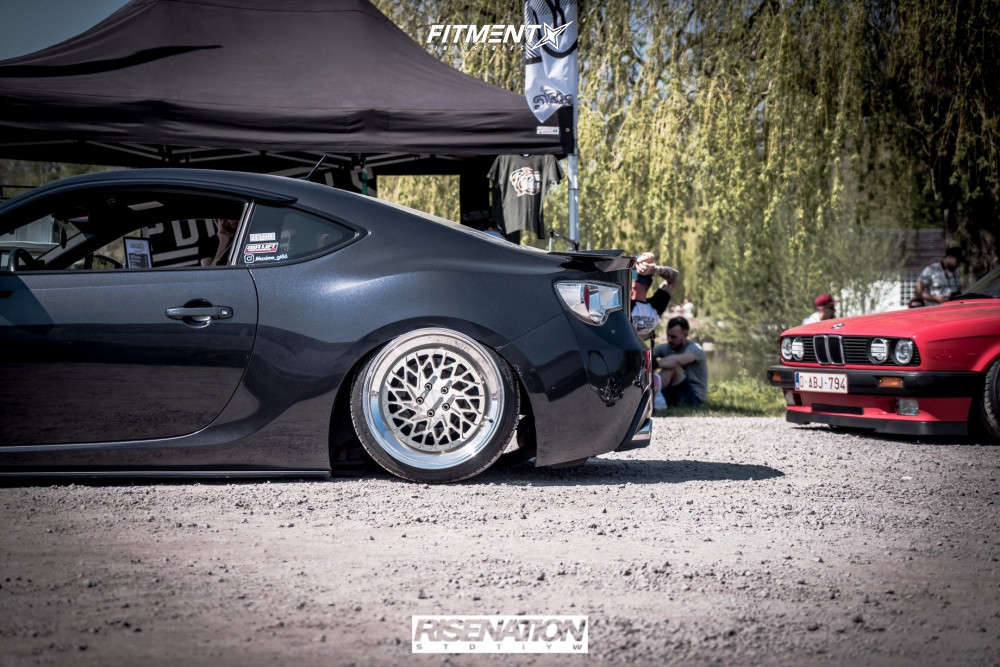 2013 Toyota 86 Base with 18x9 Damnraw and Accelera 205x35 on Air ...