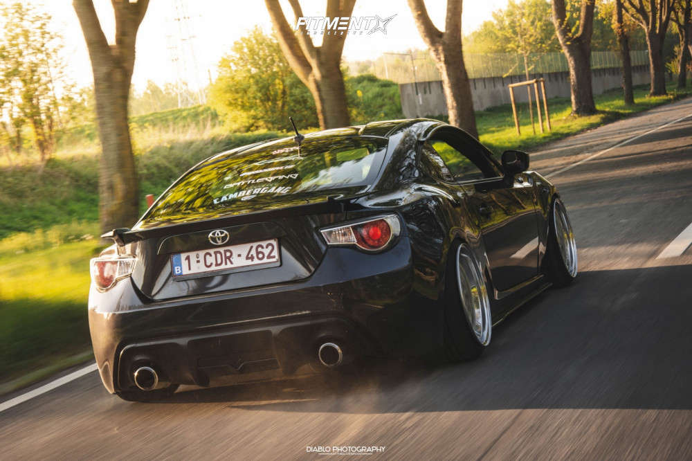 2013 Toyota 86 Base with 18x9 Damnraw and Accelera 205x35 on Air ...