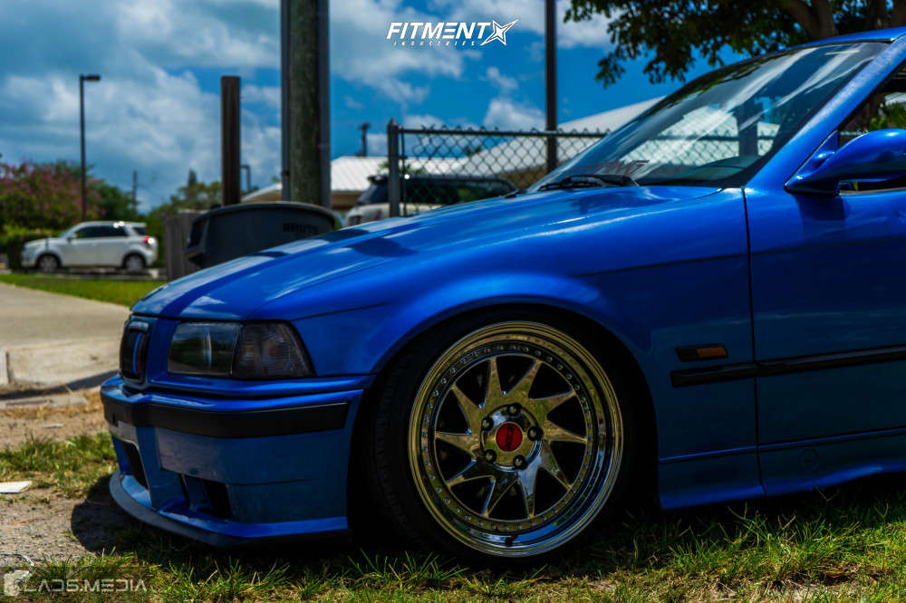 1996 BMW M3 Base with 18x8.5 ESR Sr09 and Nankang 215x35 on Coilovers ...
