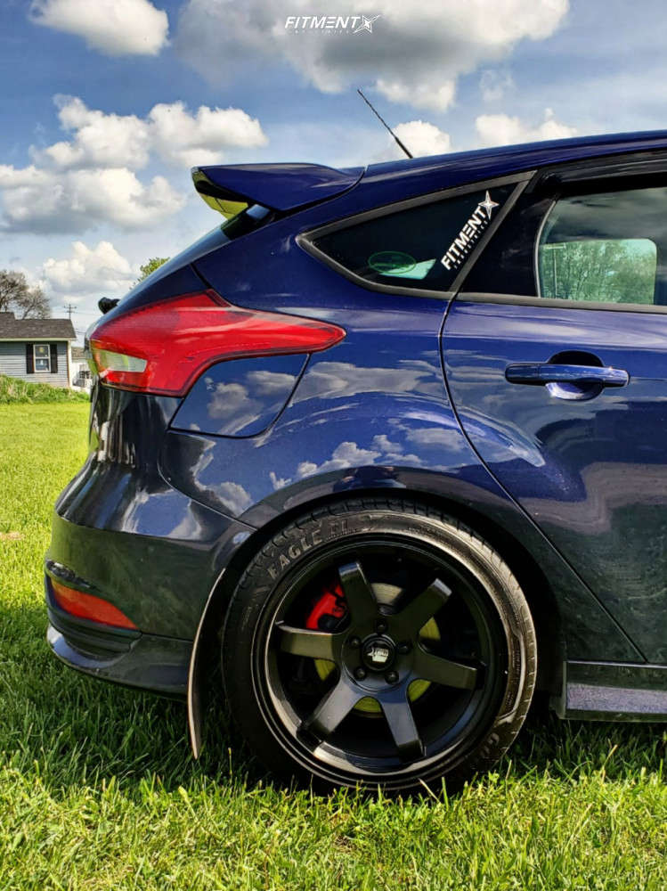 2017 Ford Focus ST with 18x8.5 MST Mt01 and Goodyear 235x40 on Stock ...