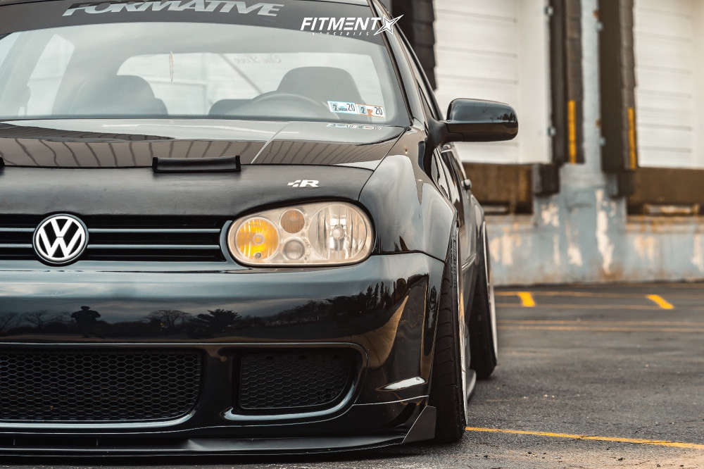 2004 Volkswagen R32 Base with 18x8.5 BBS Rsii and Nitto 205x40 on Air ...