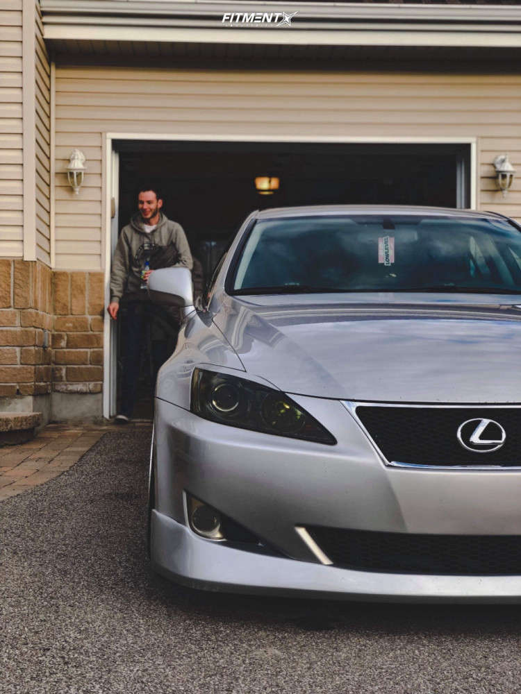 2007 Lexus IS250 Base with 18x9.5 Aodhan DS06 and Kumho 225x40 on ...