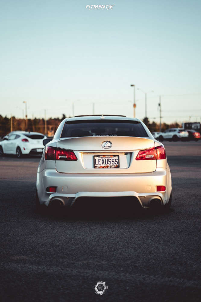2007 Lexus IS250 Base with 18x9.5 Aodhan DS06 and Kumho 225x40 on ...