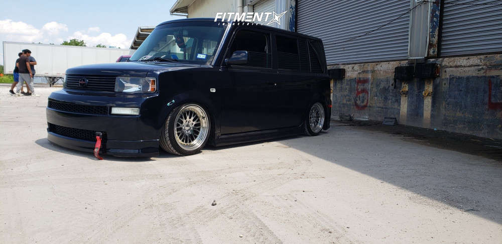 2005 Scion XB Base with 16x8 JNC Jnc001 and Yokohama 195x40 on Air ...