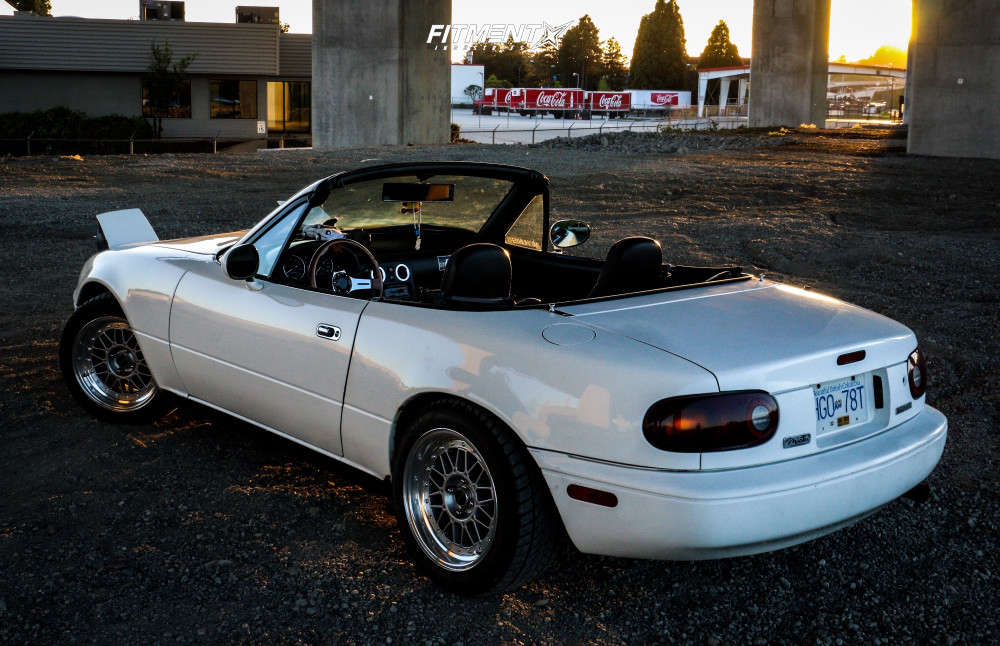 1992 Mazda MX-5 Miata Base with 15x8 MSR 228 and GT Radial 205x50 on ...
