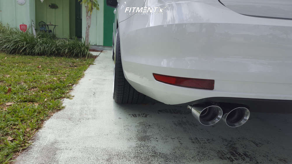 2016 Volkswagen Jetta S with 18x8.5 F1R F21 and Westlake 215x35 on ...