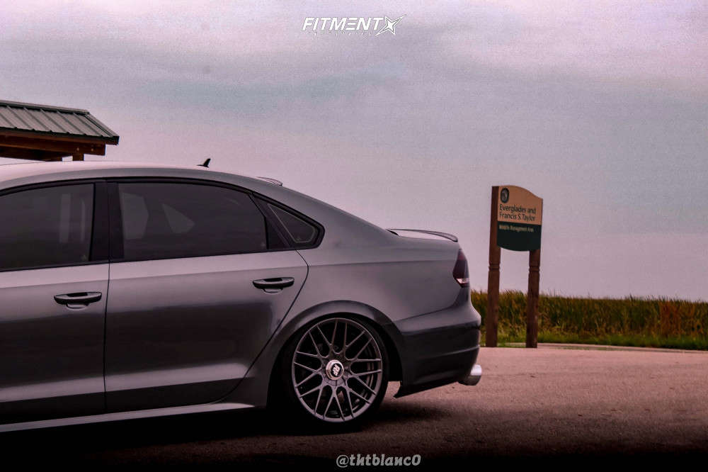 2015 Volkswagen Passat S with 19x8.5 Rotiform Rse and Nitto 235x35 on ...