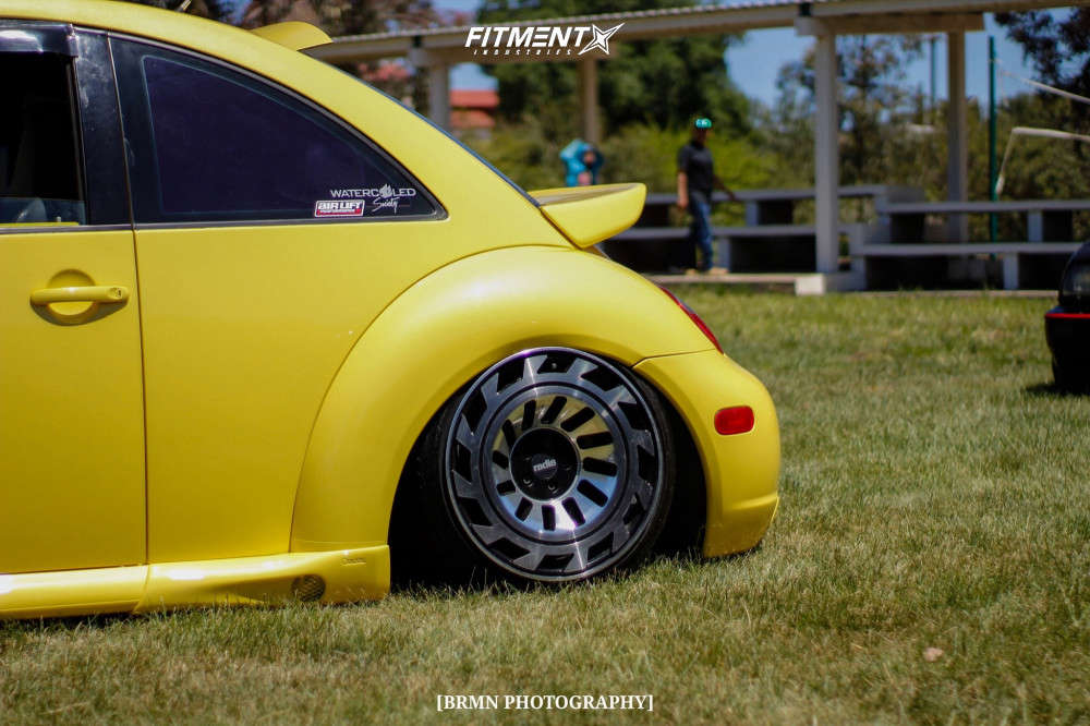2002 Volkswagen Beetle Sport with 18x9.5 Radi8 R8t12 and Toyo Tires ...