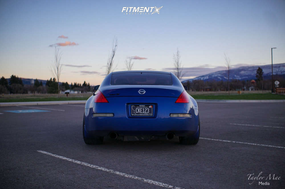 2006 Nissan 350Z Enthusiast with 18x9.5 Varrstoen Es2 and Federal ...