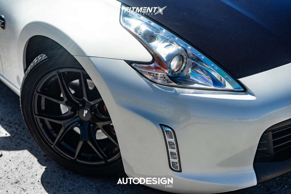 2017 Nissan 370Z Base with 18x9 Fast Wheels Fc04 and Yokohama 225x50 on ...