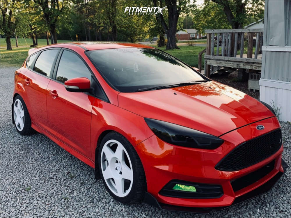 Ford Focus St 2013 Rojo
