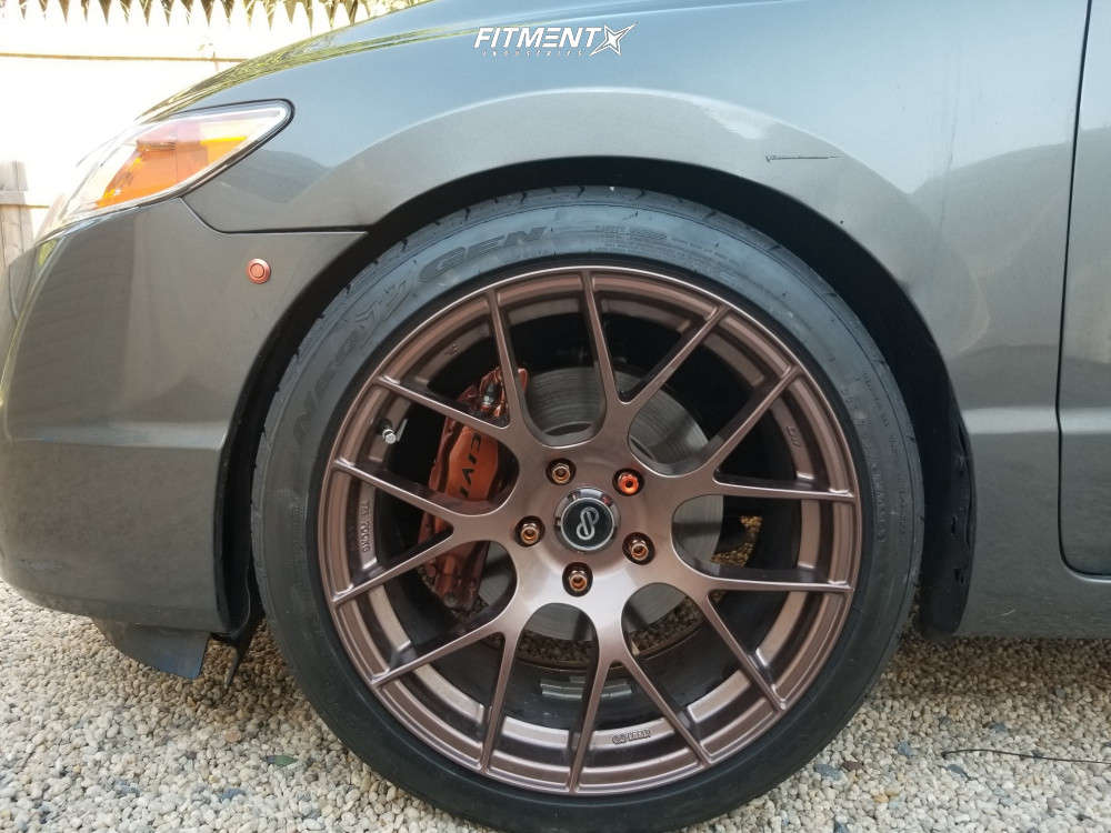 2011 Honda Civic Si 2dr Coupe (2.0L 4cyl 6M) with 18x9.5 Enkei Raijin ...