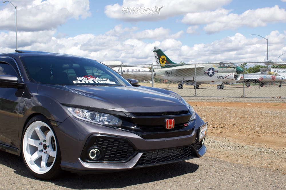2017 Honda Civic Si with 18x9.5 JNC JNC014 and Goodyear 225x40 on ...