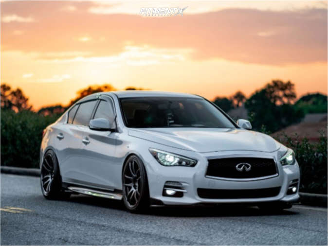 2017 INFINITI Q50 Premium with 19x9.5 ESR Sr08 and Achilles 245x45 on ...