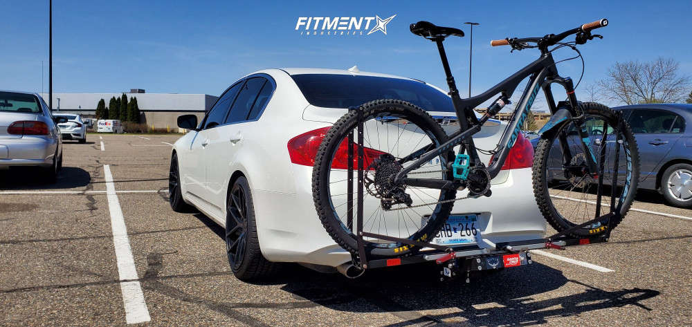 2015 INFINITI Q40 Base with 19x9.5 Niche Targa and Michelin 245x35 on ...