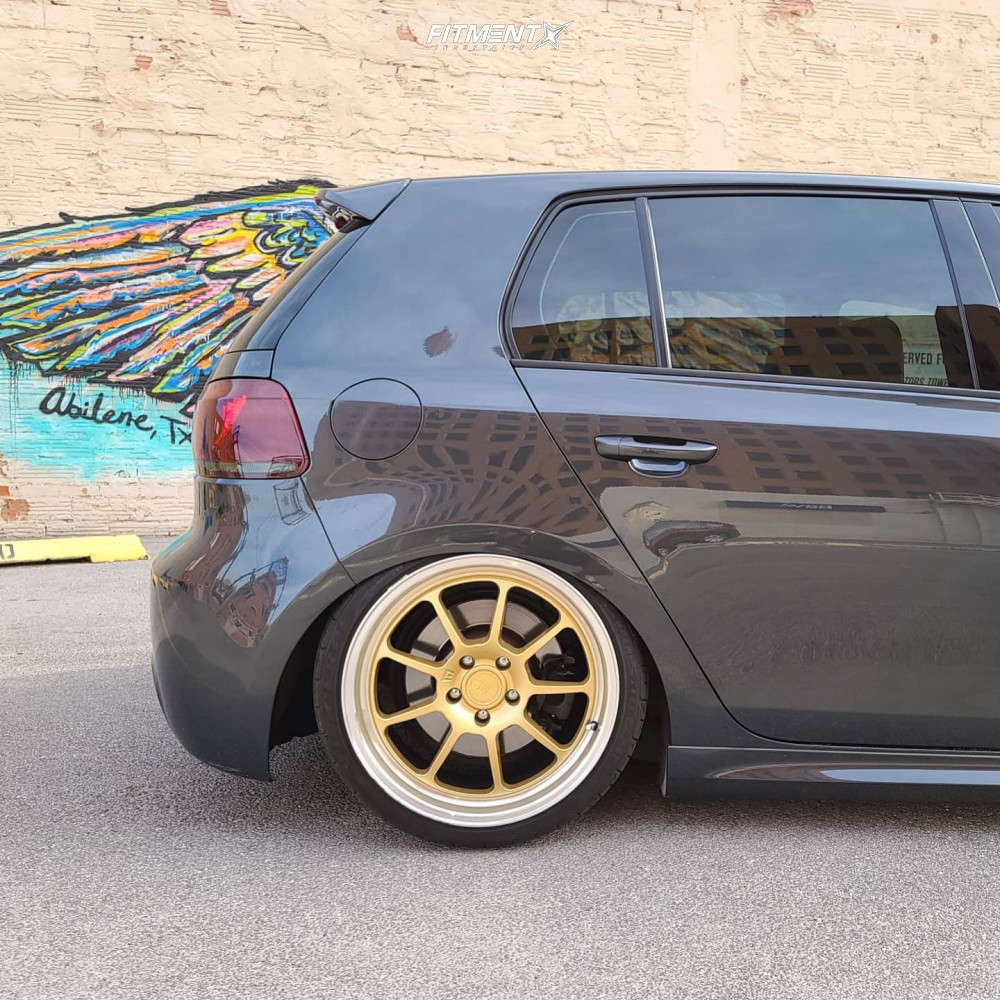 2013 Volkswagen Golf R Base with 18x8.5 Motegi MR135 and Federal 225x35 ...