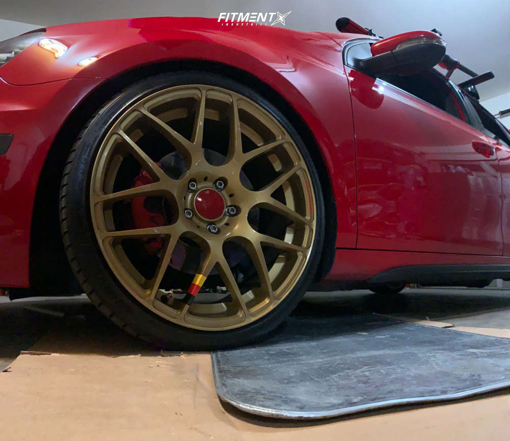 2012 Volkswagen GTI Base with 19x8.5 VMR V710 and Hankook 225x35 on ...